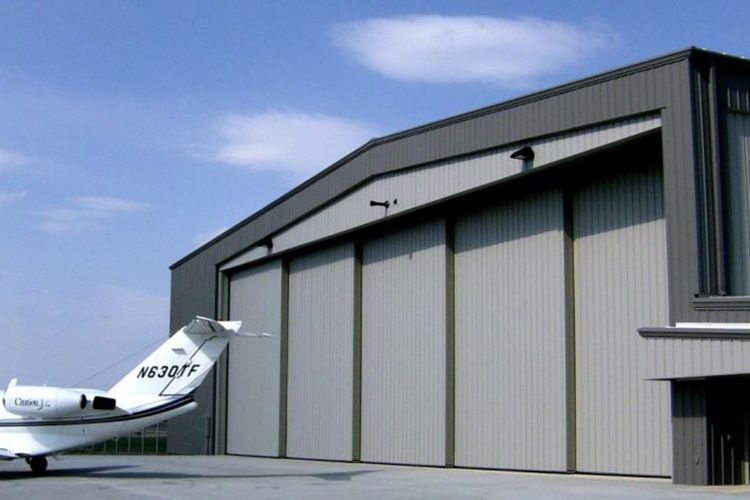 The CUNA Mutual Group Corporate Aircraft Hangar by Hunzinger ...