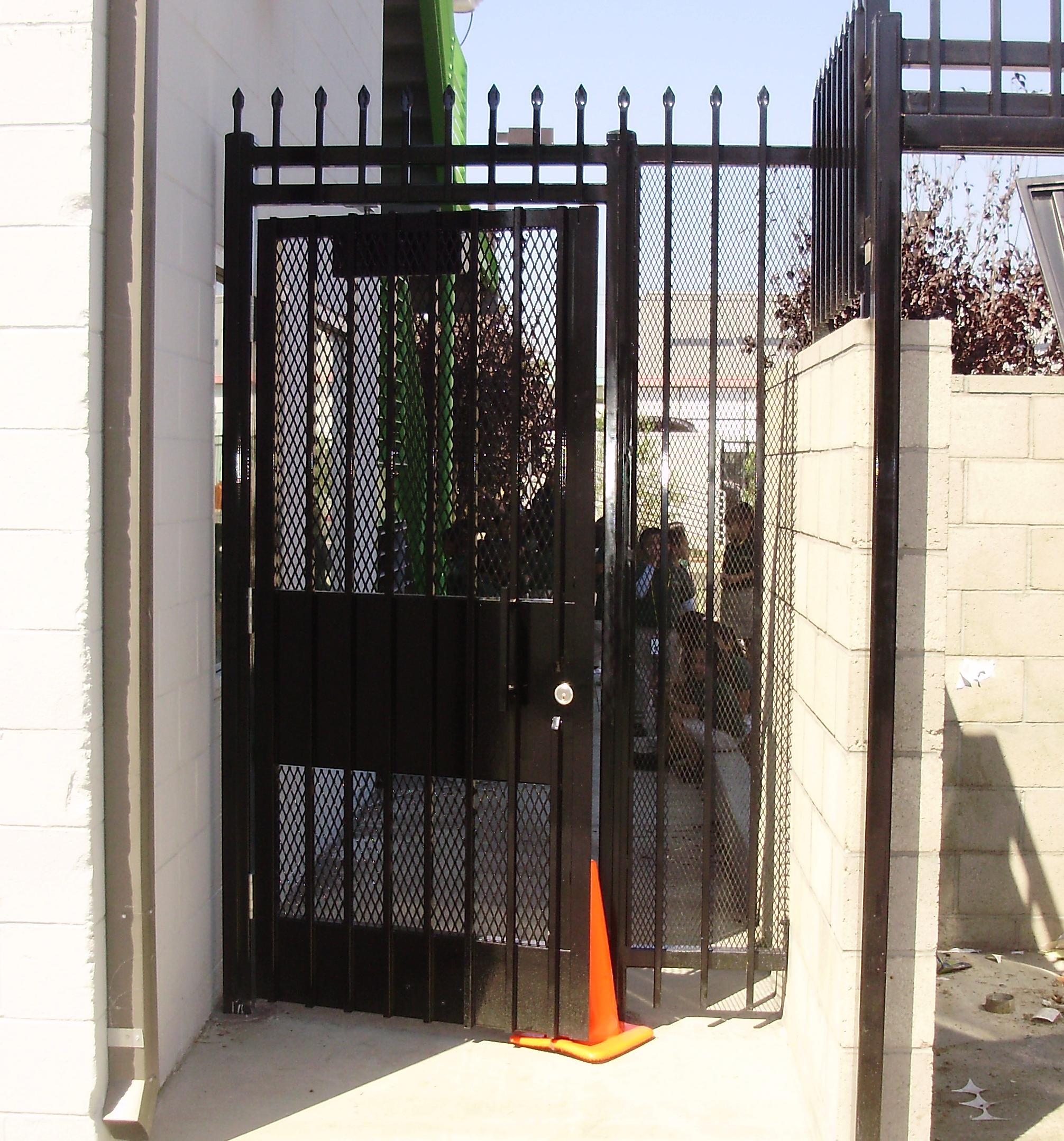 California Fence & Supply - Video & Image Gallery | ProView