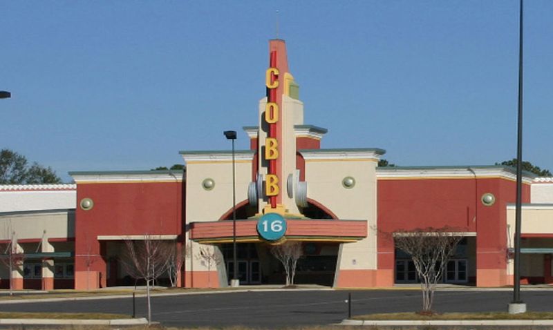Cobb Theatre Hollywood 16 Cinema by Amason & Associates, Inc. in ...