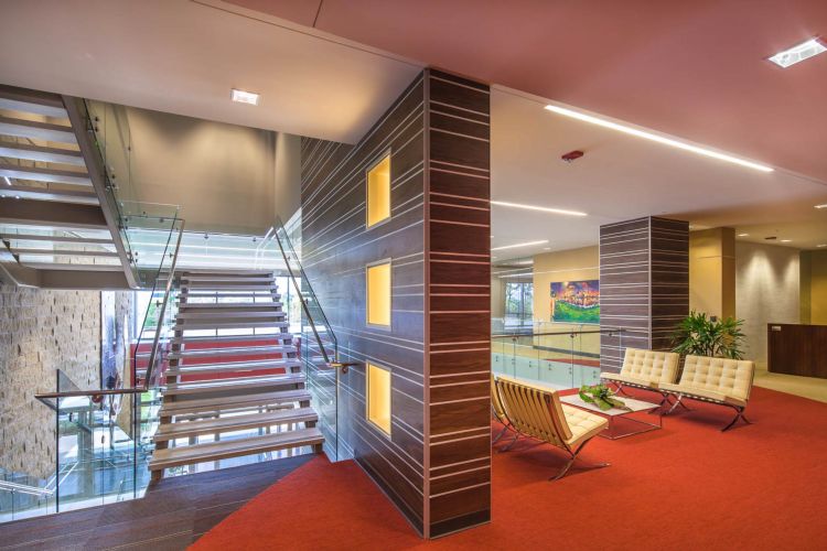 Southwest Power Pool Corporate Headquarters by Nabholz Construction in ...