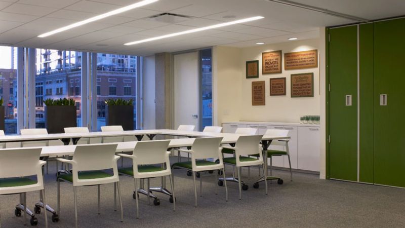 Whole Foods Market Midwest Regional Office by Skender in Chicago , IL ...