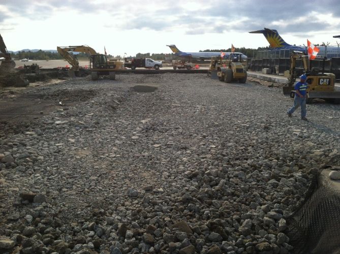 General Aviation Apron Rehabilitation, Gate 8 Ramp and Deicing ...