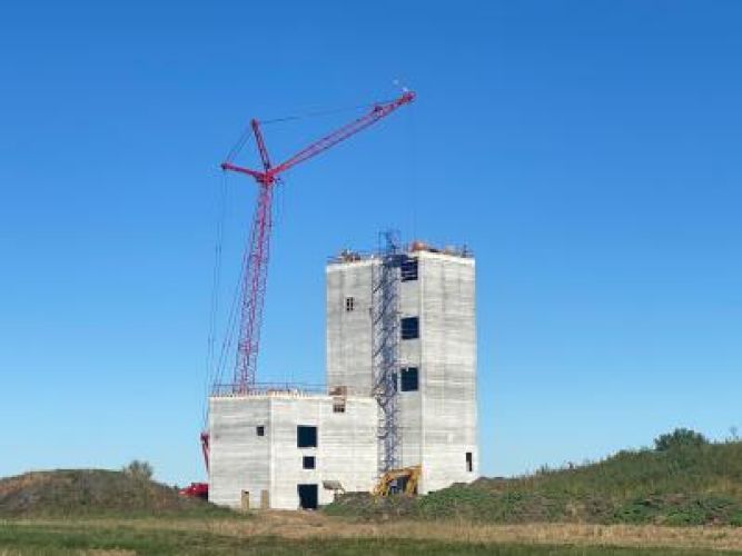 Kent Corp Feed Mill & Grain Science Complex by Todd & Sargent in Ames ...