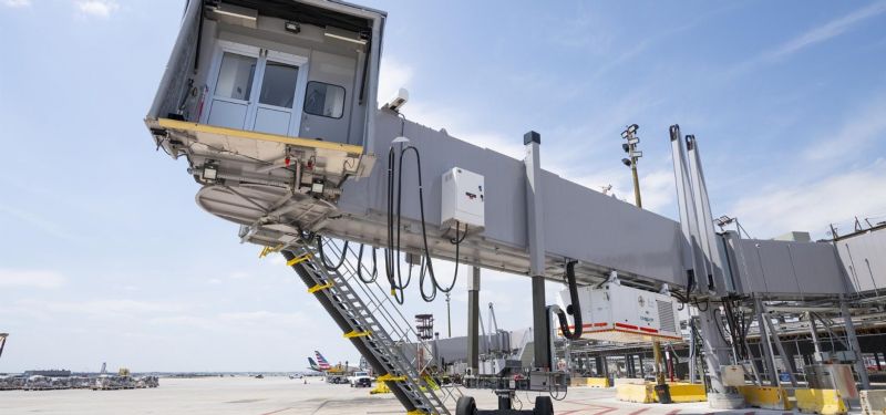 Temporary Passenger Boarding Bridges at O’hare Airport International ...