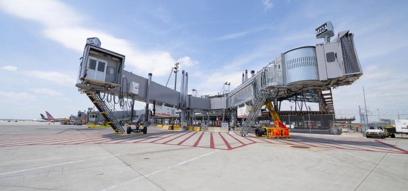 Temporary Passenger Boarding Bridges at O’hare Airport International ...