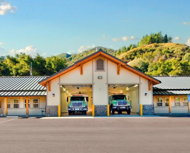 Rincon US Forest Service Fire Station & Barracks by Swinerton Builders ...