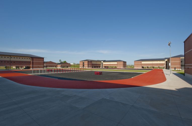 Trainee Barracks Complex III by Contrack Watts, Inc. in Fort Leonard ...