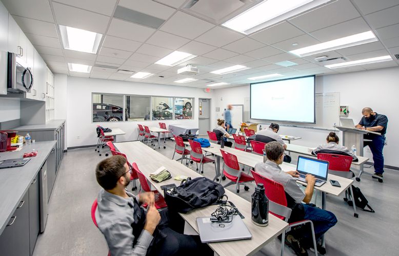 Miami-Dade College Tesla Training Facility by James B. Pirtle, Co. in ...