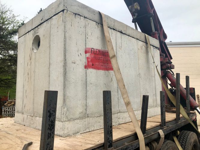 500 Gallon Oil/Water Separator Tank, H-20 Rated by Flemington Precast ...