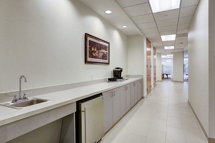 Stream – Office by GSD Construction in Galleria- Houston, TX | ProView